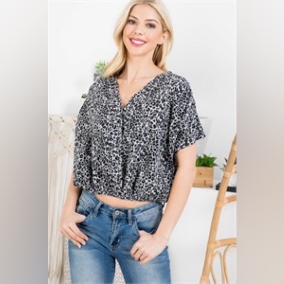 Tops | New Black Animal Print Crop Top | Poshmark